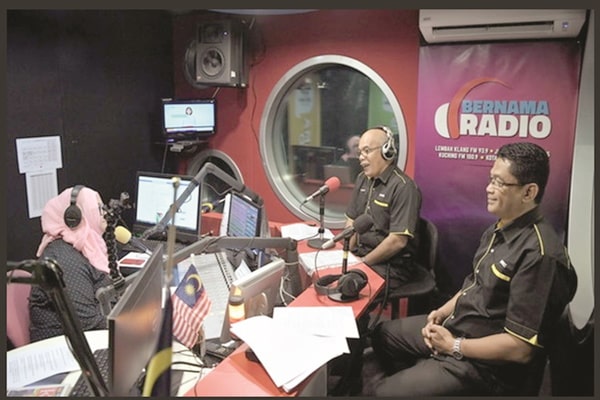 Bernama Radio Logo BERNAMA Radio Untuk Anda